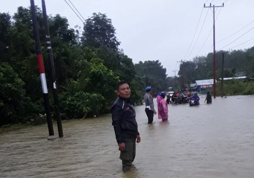 EGINDO | Sibolga – Sorkam Dan Barus Putus, Banjir Di Kolang Nauli